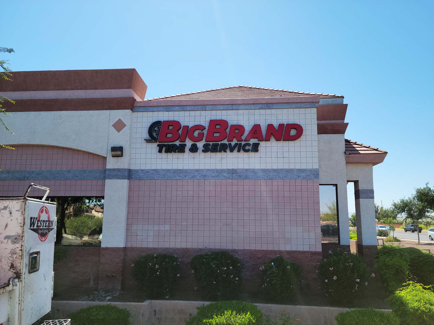 Storefront Signage | Outdoor Signs | Phoenix, Mesa, Chandler